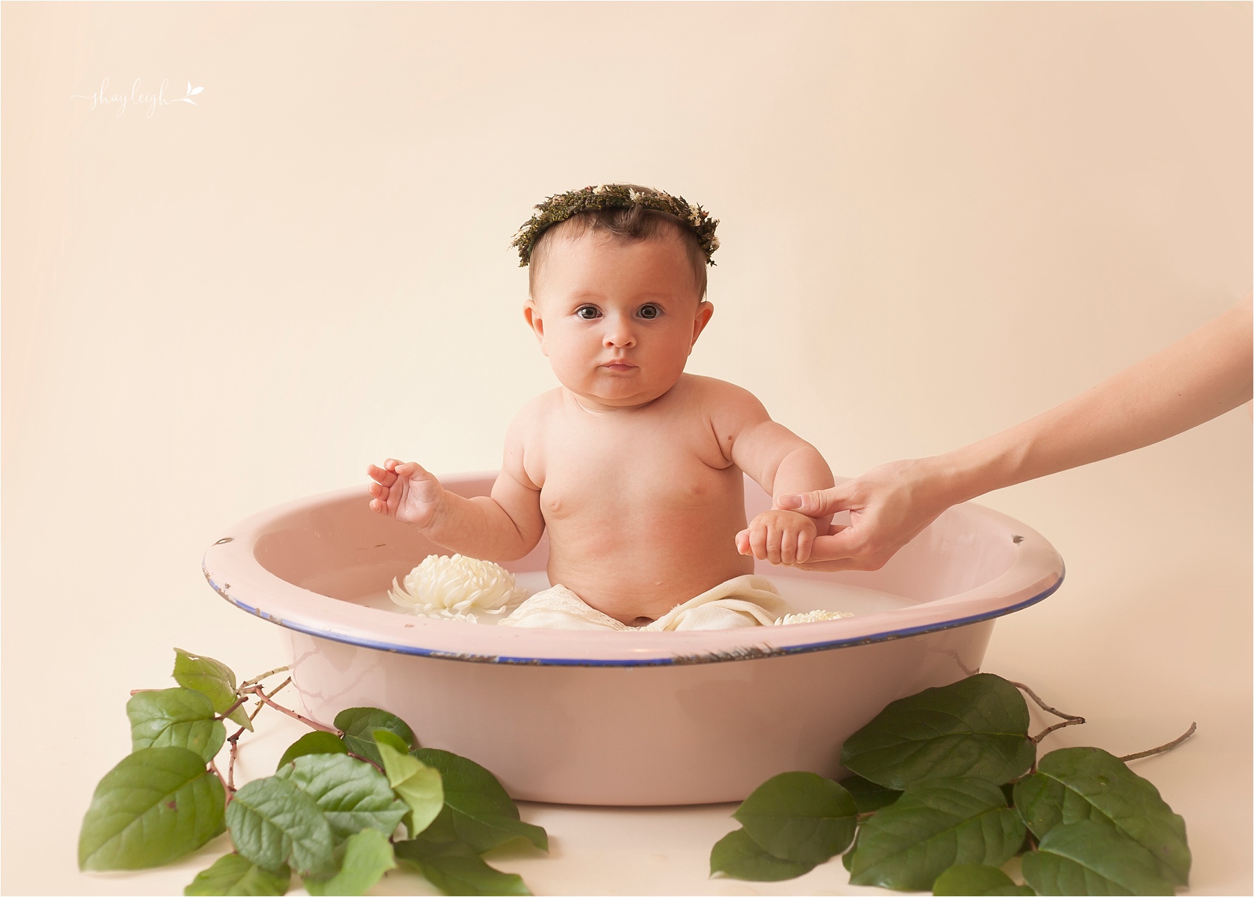 Baby Bath Time | Fun Bath Activities | ShayLeigh Photography